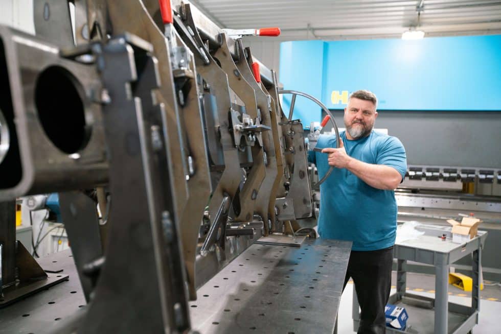 How to Choose the Right Types of Welding Fixtures